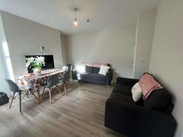 6 bedroom terraced house for rent in Whitby Road, Fallowfield, Manchester, M14 6GH, M14