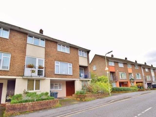 6 bedroom terraced house for rent in Winchester City Centre SO23