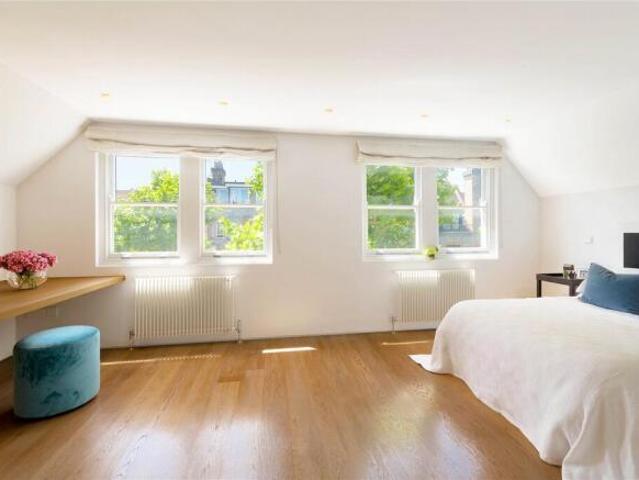 6 bedroom terraced house for rent in The Vale, London, SW3
