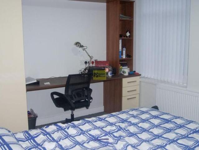 6 bedroom terraced house for rent in Tiverton Road, Selly Oak, Birmingham, B29 6BP, B29