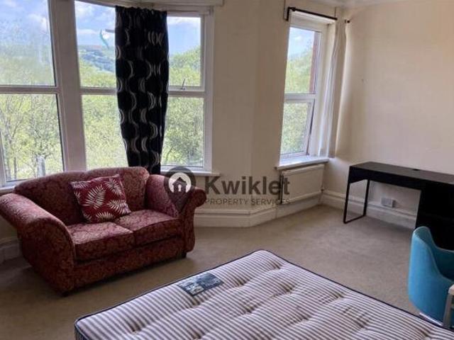 6 Bedroom Terraced House For Rent In Treforest