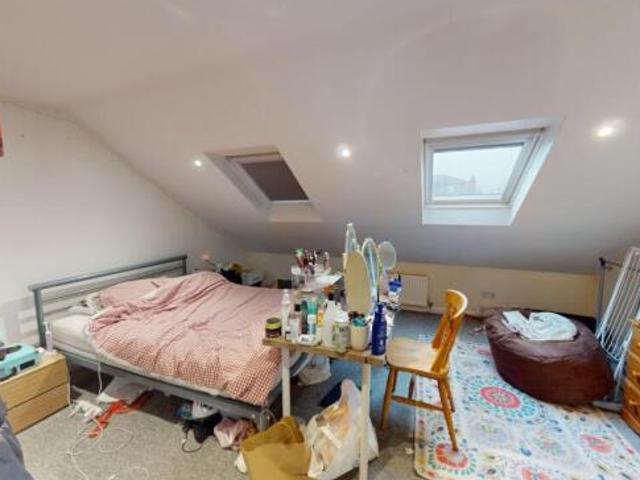 6 bedroom terraced house for rent in Trinity Street, Brighton, BN2