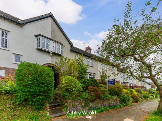 6 bedroom terraced house for sale