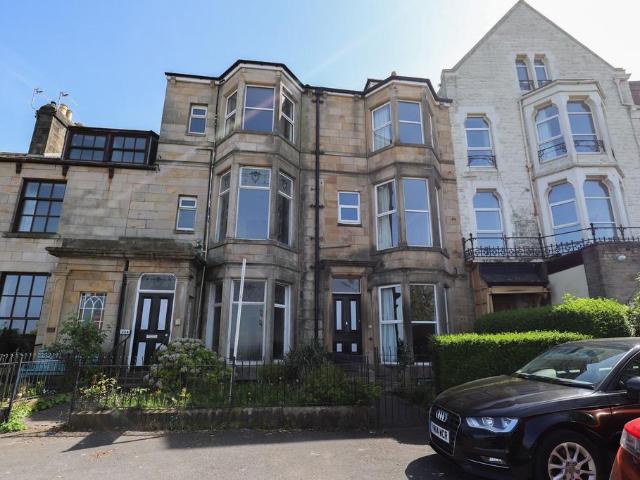 6 bedroom terraced house for sale