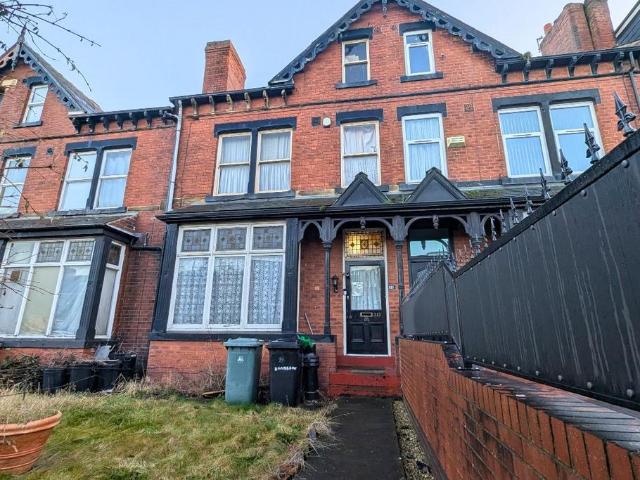 6 bedroom terraced house for sale