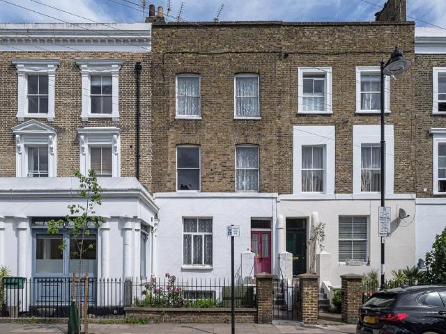 6 bedroom terraced house for sale