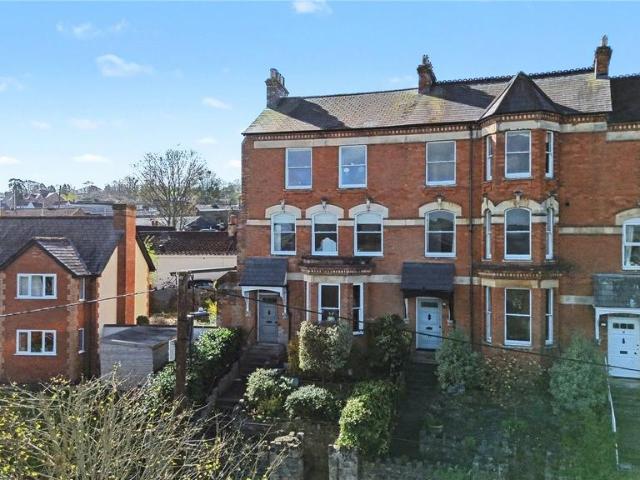 6 bedroom terraced house for sale