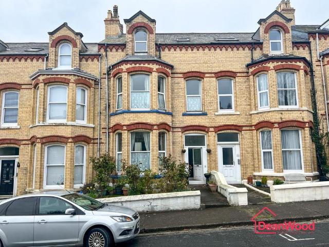 6 bedroom terraced house for sale