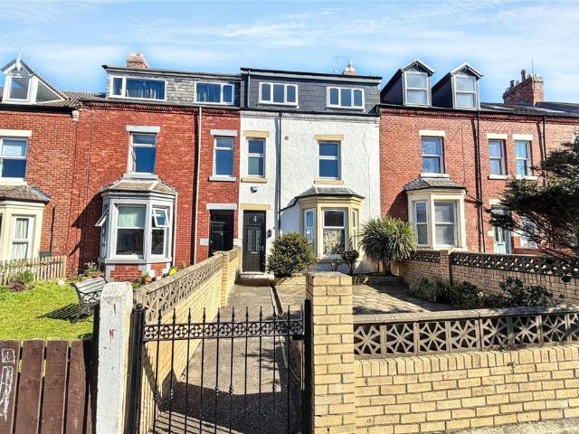 6 bedroom terraced house for sale