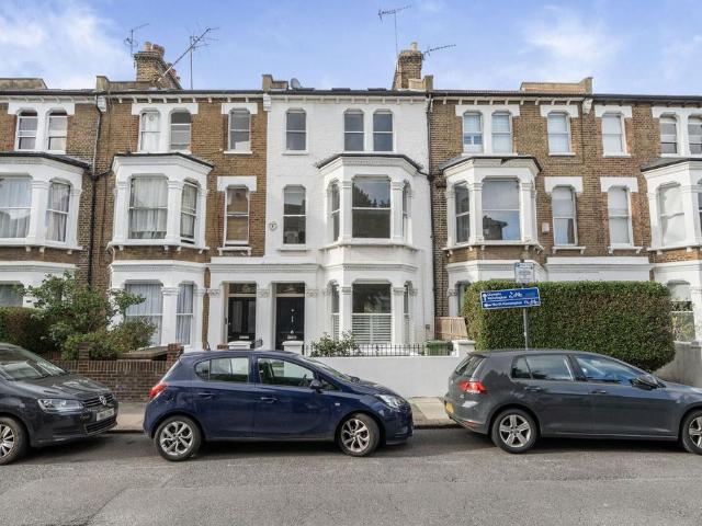 6 bedroom terraced house for sale