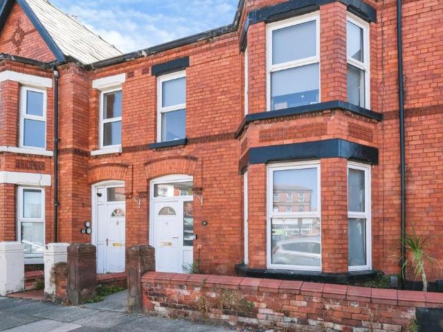 6 bedroom terraced house for sale