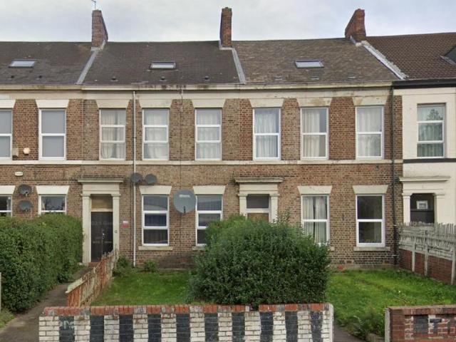 6 bedroom terraced house for sale