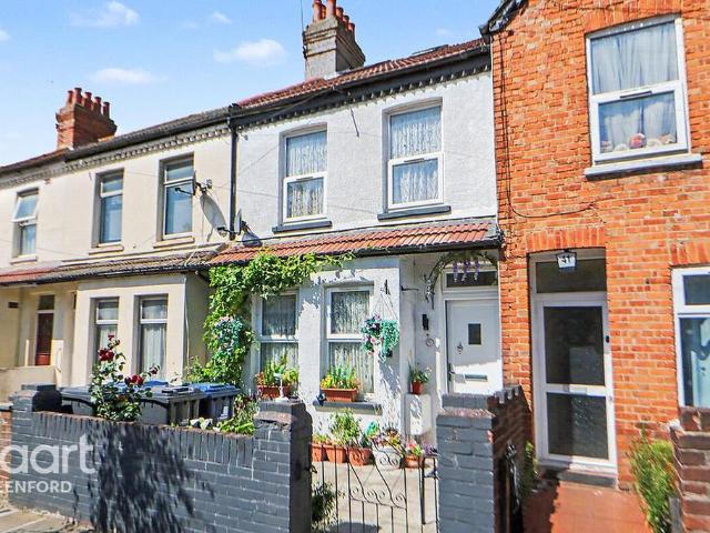 6 bedroom terraced house for sale