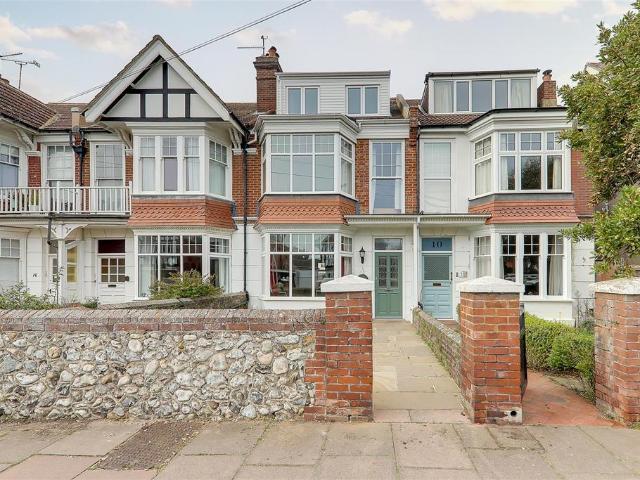 6 bedroom terraced house for sale