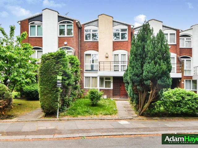 6 bedroom terraced house for sale