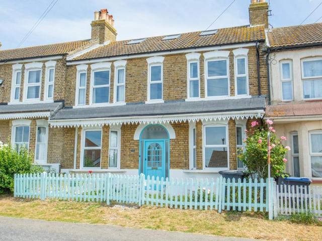 6 bedroom terraced house for sale
