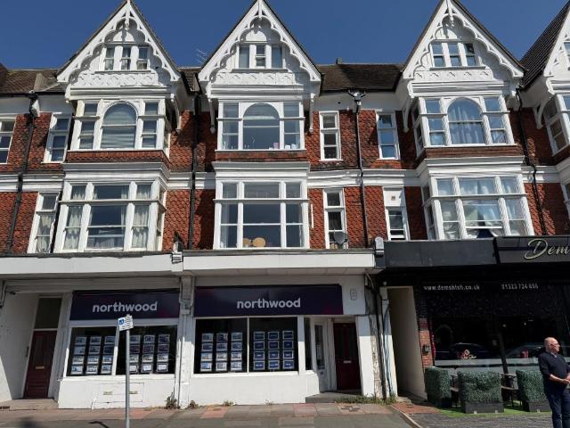 6 bedroom terraced house for sale