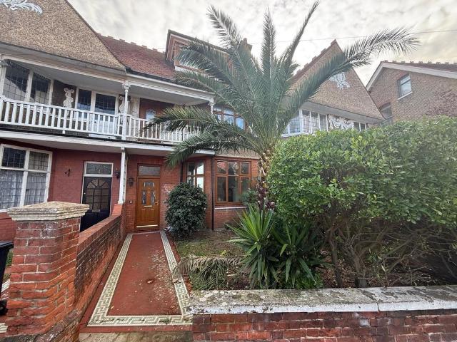 6 bedroom terraced house for sale