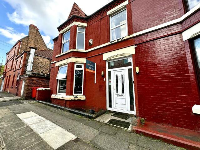 6 bedroom terraced house for sale