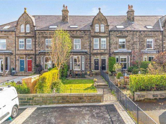 6 bedroom terraced house for sale