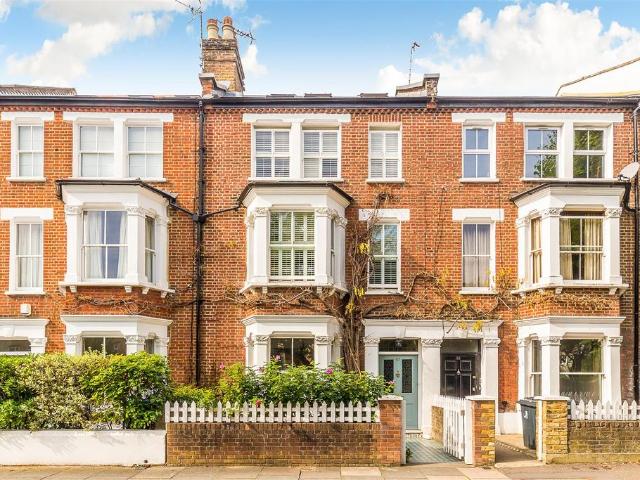 6 bedroom terraced house for sale