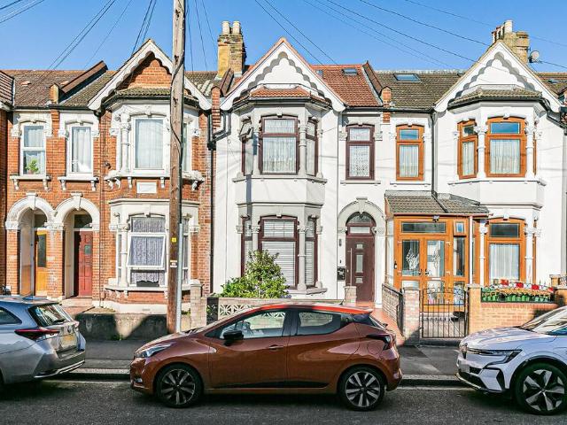 6 bedroom terraced house for sale