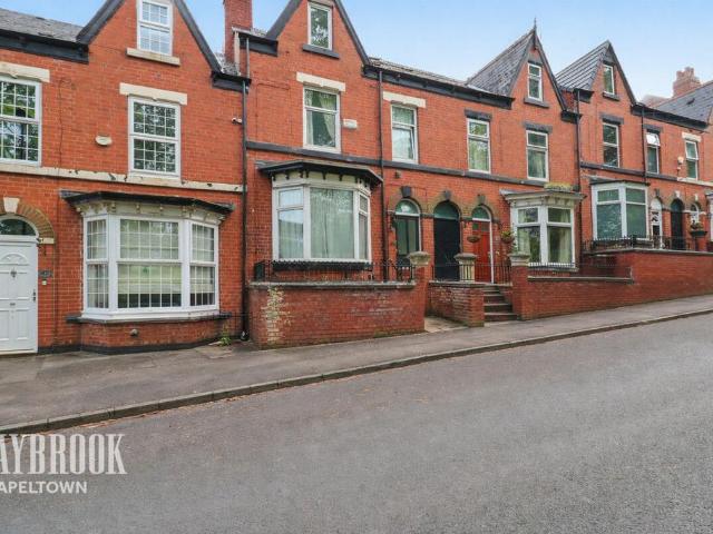 6 bedroom terraced house for sale