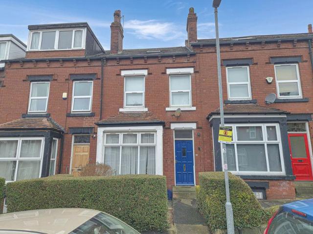 6 bedroom terraced house for sale
