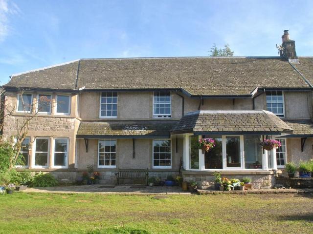 6 bedroom terraced house for sale