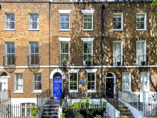 6 bedroom terraced house for sale