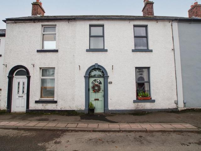 6 bedroom terraced house for sale