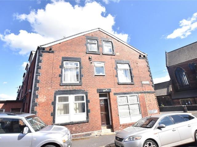 6 bedroom terraced house for sale