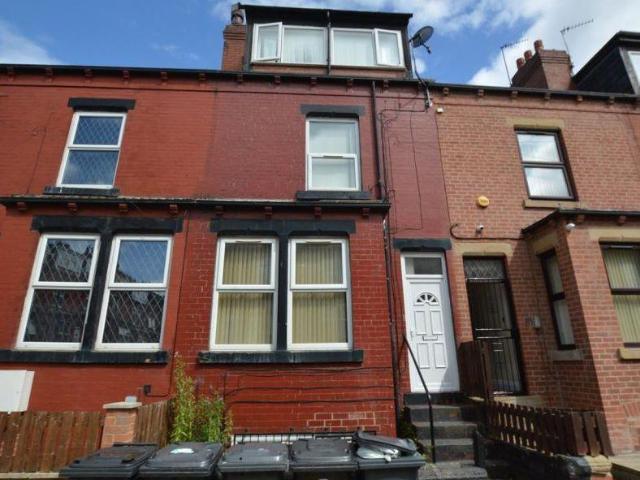 6 bedroom terraced house for sale
