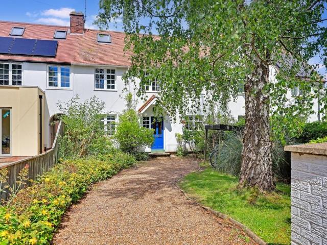 6 bedroom terraced house for sale