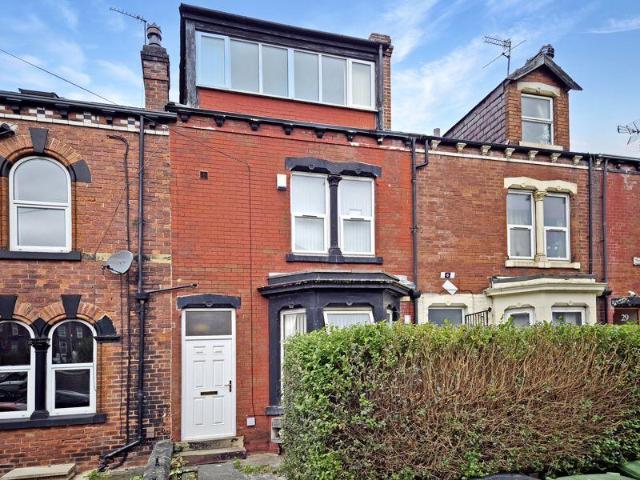 6 bedroom terraced house for sale