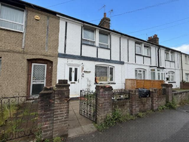 6 bedroom terraced house for sale