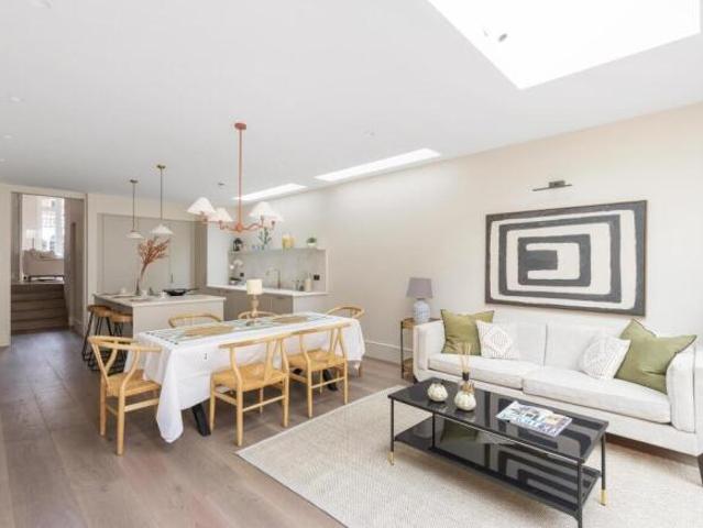 6 bedroom terraced house for sale in Bowerdean Street, London, SW6