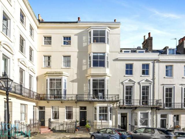 6 bedroom terraced house for sale in Belgrave Place, Brighton, BN2