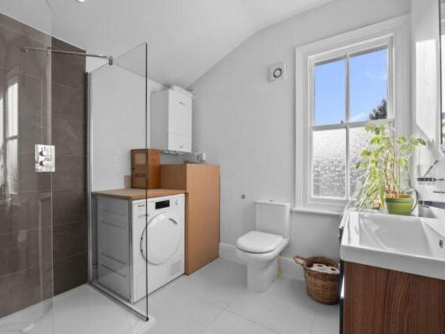 6 bedroom terraced house for sale in Gaveston Road, Leamington Spa, CV32