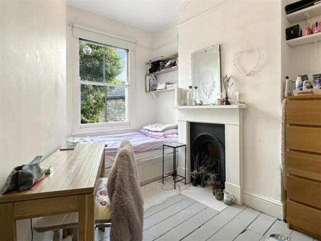 6 bedroom terraced house for sale in Devonshire Road, Cambridge, CB1