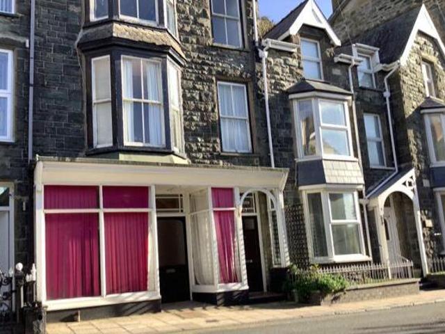 6 Bedroom Terraced House For Sale In King Edward Street, Barmouth