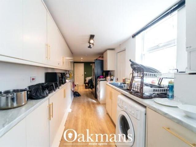6 bedroom terraced house for sale in Hubert Road, Birmingham, West Midlands, B29