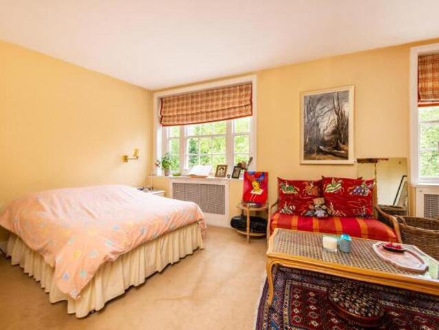 6 bedroom terraced house for sale in Hyde Park Crescent, Hyde Park Estate, London, W2