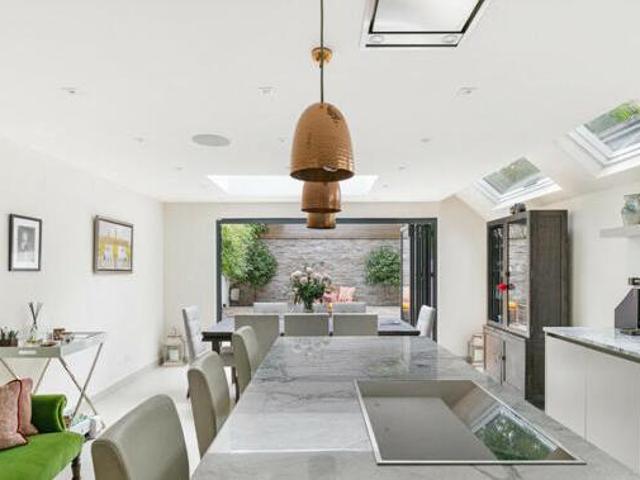 6 Bedroom Terraced House For Sale In London
