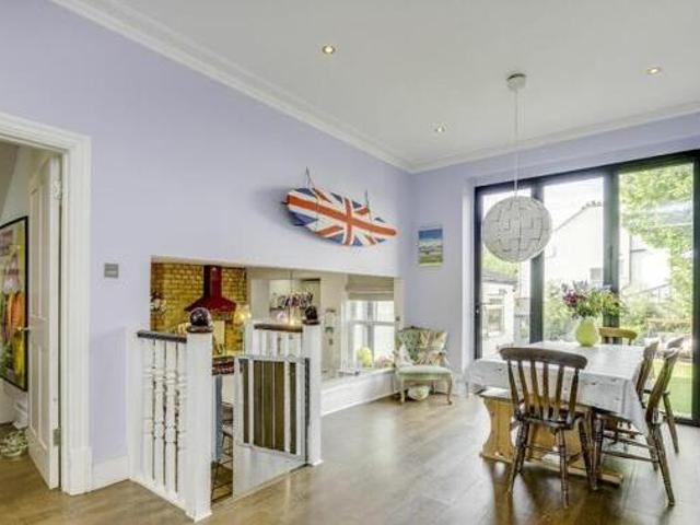 6 Bedroom Terraced House For Sale In London