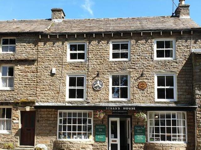 6 Bedroom Terraced House For Sale In Leyburn, North Yorkshire