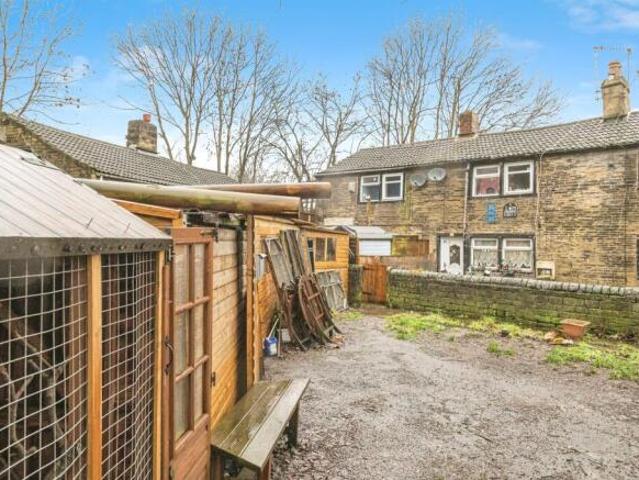 6 bedroom terraced house for sale in Smith Road, Bradford, BD7