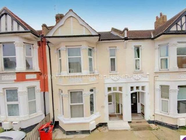 6 bedroom terraced house for sale in Southchurch Avenue Southend On Sea SS1