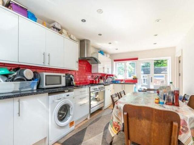 6 Bedroom Terraced House For Sale In Seven Kings, Ilford