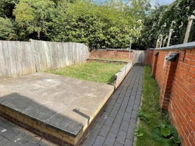 6 bedroom terraced house for sale in St. Georges Road, Stoke, CV1